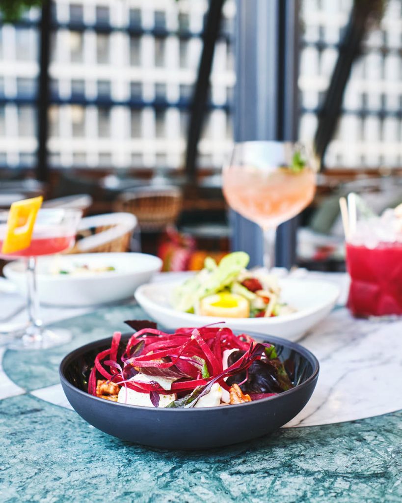 Gigi Rooftop: bar e piscina na cobertura